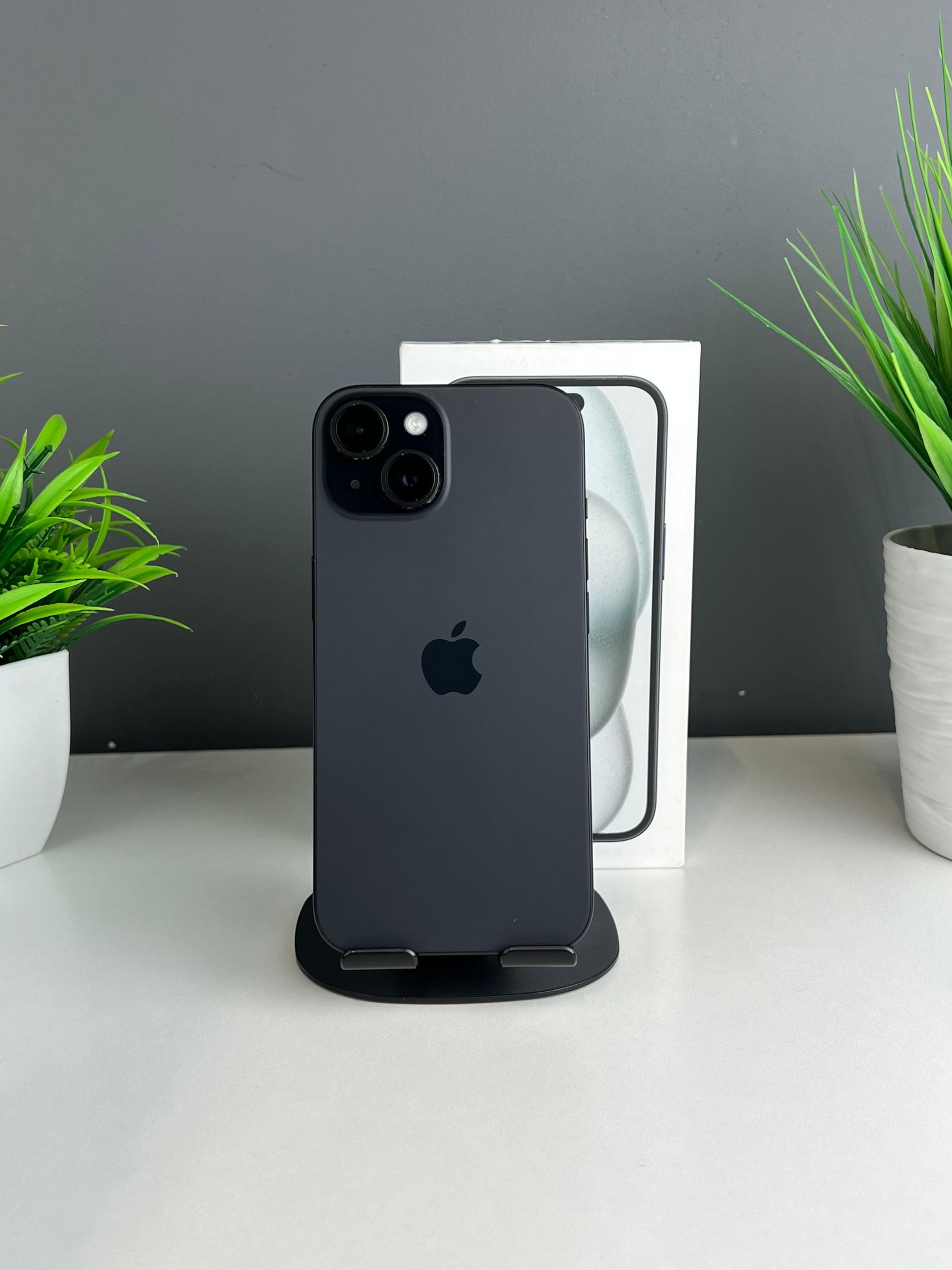 Купить б/у Apple iPhone 15 256GB чёрный арт. 113399 - магазин Ало-Ало